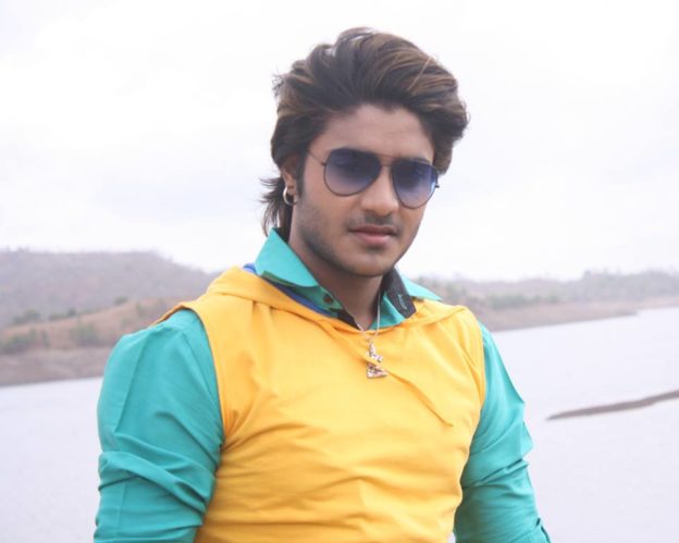 Pradeep Pandey Chintu HD Wallpapers, Photos, Images, Photo Gallery ...